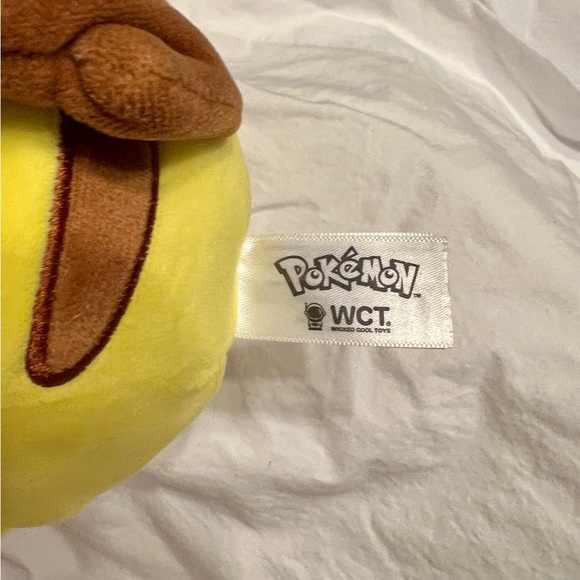 Pokemon | Toys | Hard To Find Pokmon Pikachu 8 Inch Stuffed Plush ...